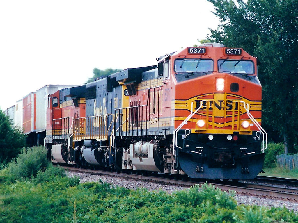 BNSF 5371